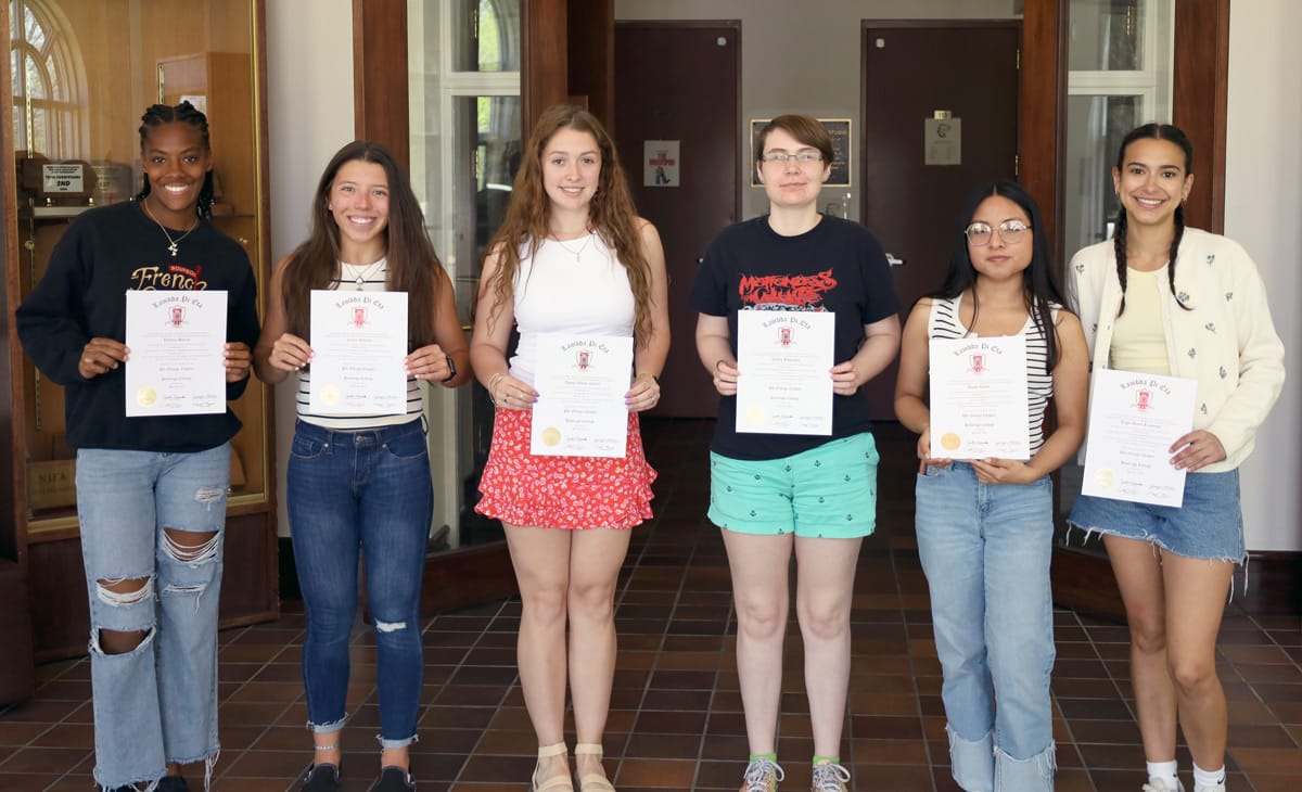 Lambda Pi Eta, communications honorary, inducts six students - Hastings ...