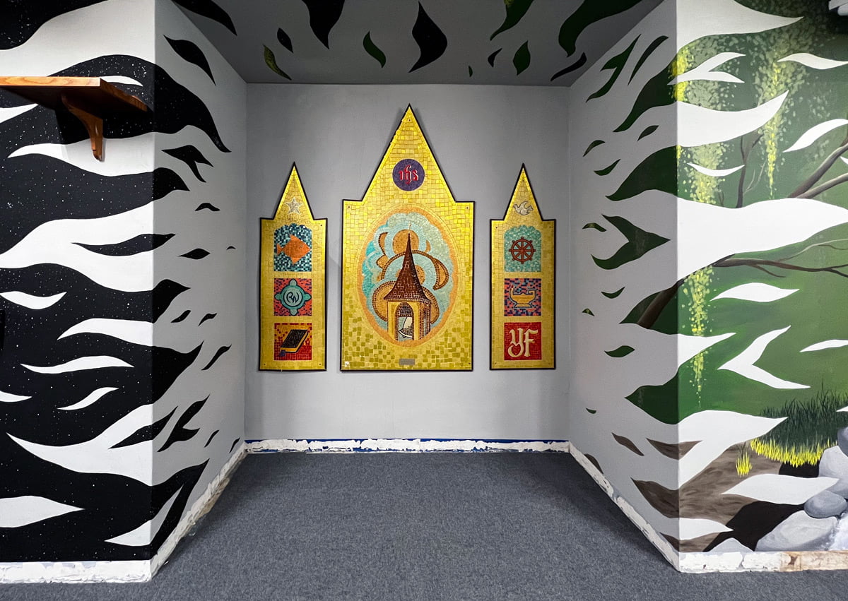 Ellis showcases artistic talents through painting murals - Hastings College