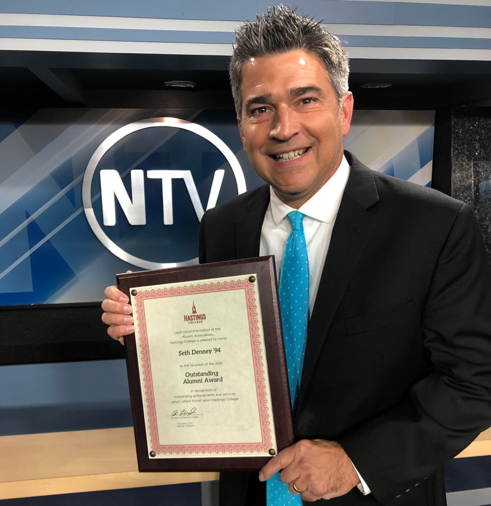 Denney presented Hastings College Outstanding Alumni Award - Hastings ...